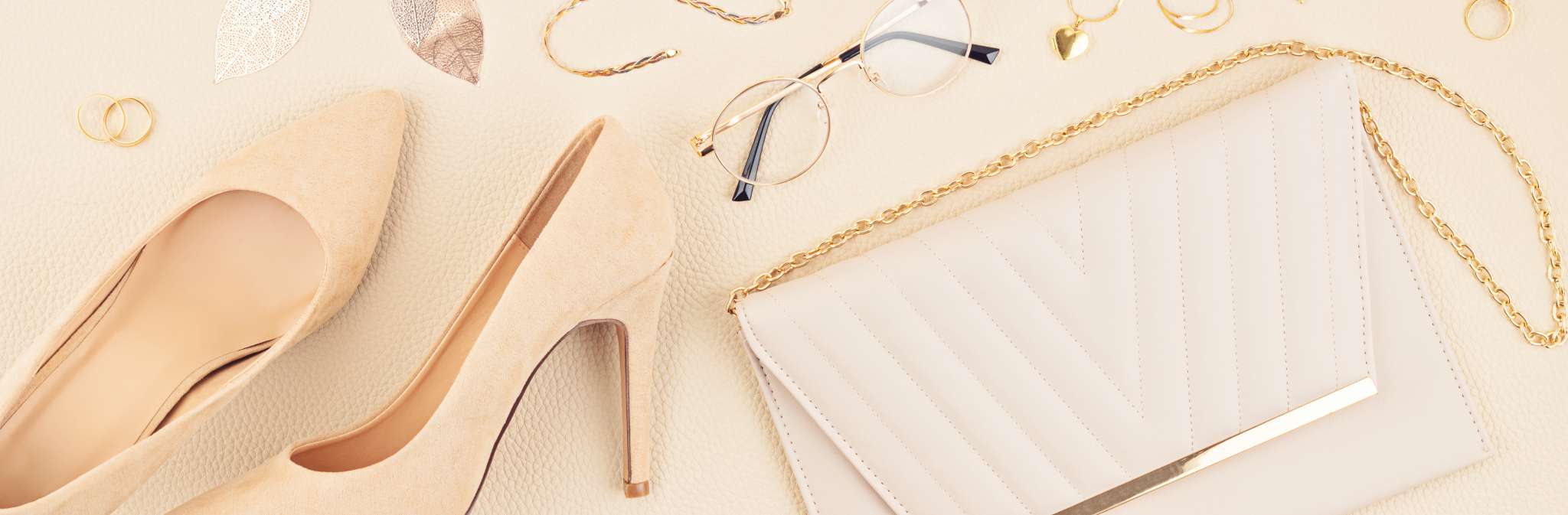 How to Accessorise a Green Dress: Green Outfit Ideas - The Chic Fashionista