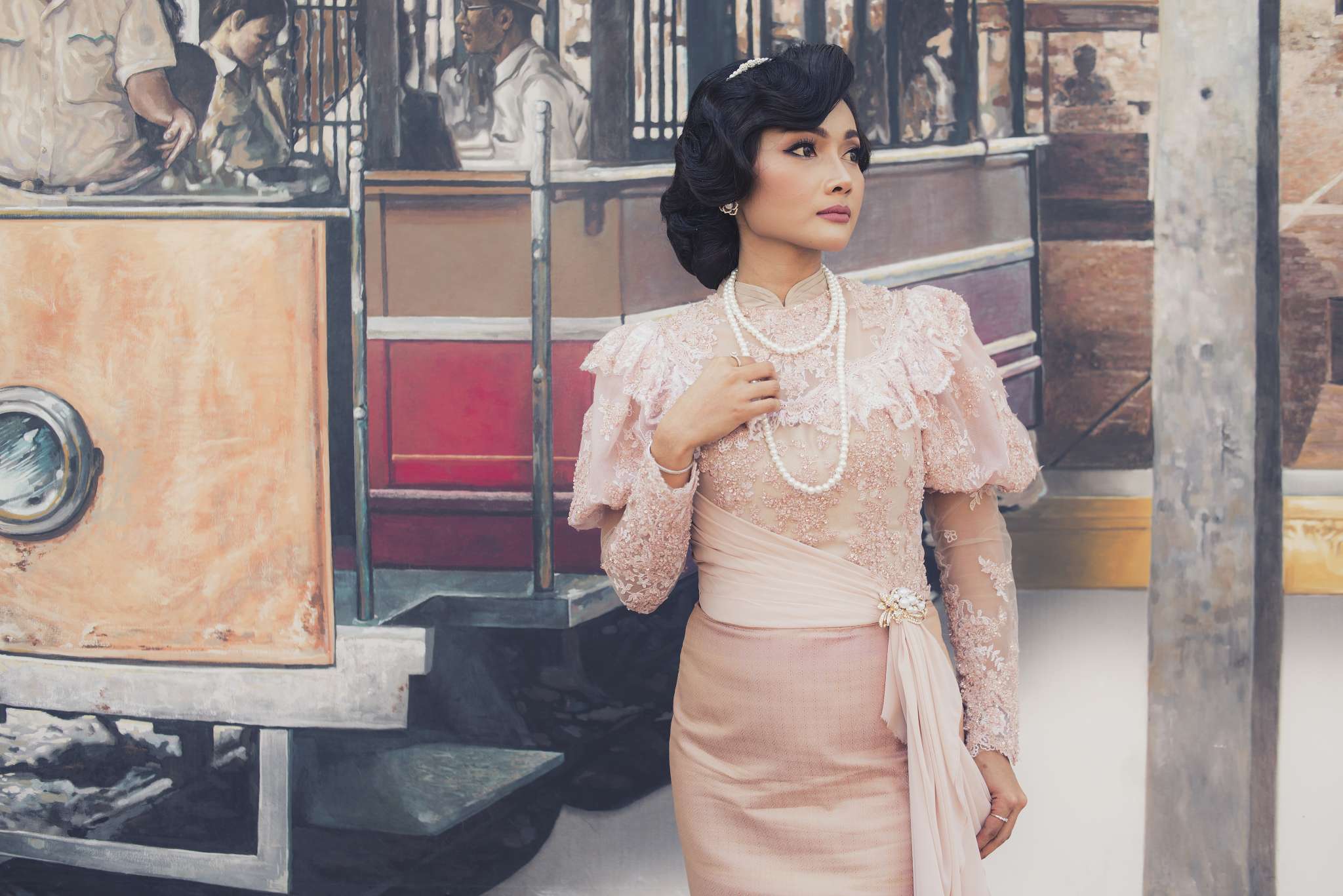 Glamour and Grit: Timeless 1980s Fashion and The Influence On Modern ...