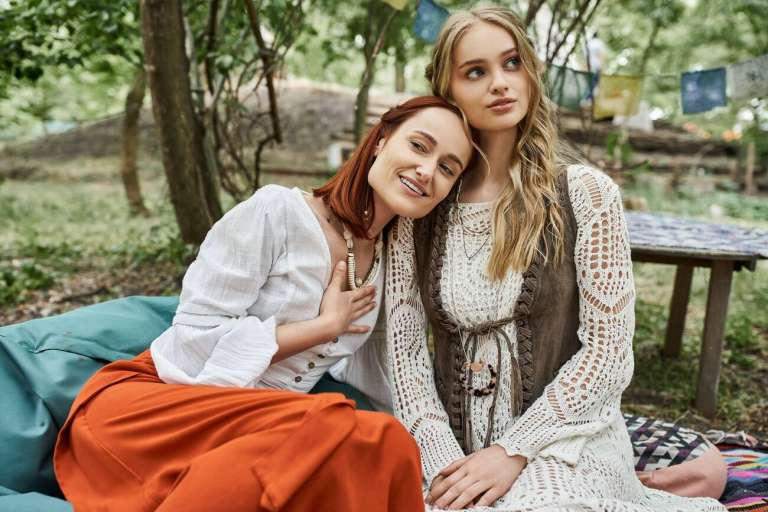 What is The 3-color Rule for Chic Style Outfits - The Chic Fashionista