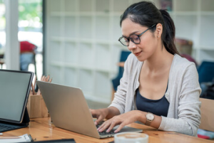 Discover Your Chic Style: A Guide to Chic Clothing – The Chic Fashionista