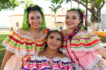 Different Types of Traditional Dresses for Ladies - The Chic Fashionista